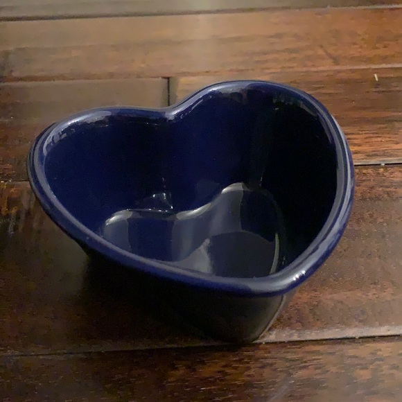 Chantal | Kitchen | Chantal Blue Heart Shaped Bowl 7 Oz | Poshmark